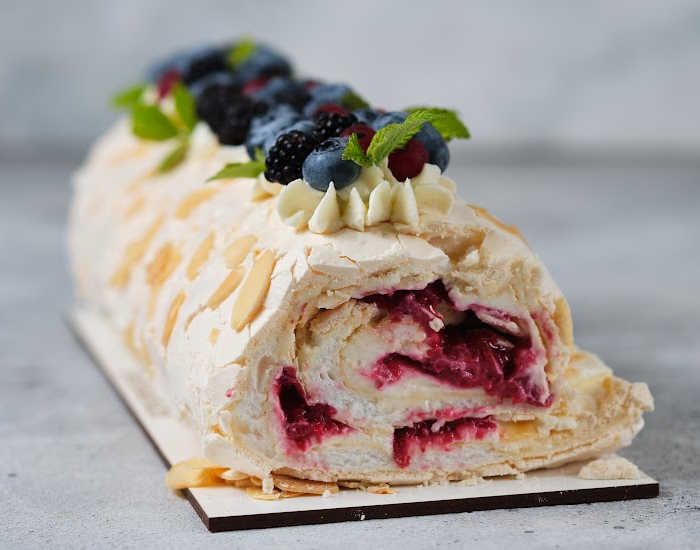 Meringue Roulade For Beginners: Your Perfect Holiday Dessert
