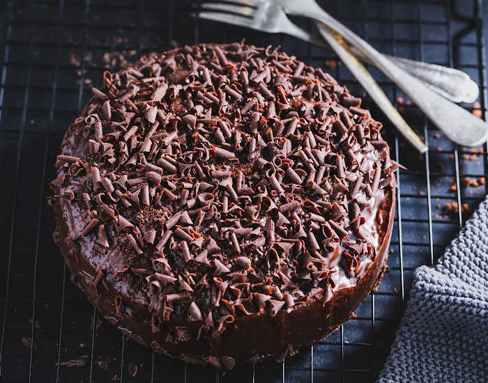 8 Ultimate Chocolate Cake Decorating Ideas: Your Creativity