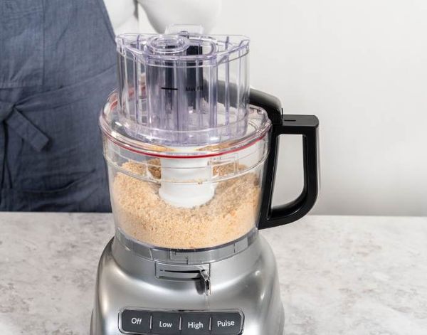 How Does A Food Processor Work? Your Comprehensive Guide